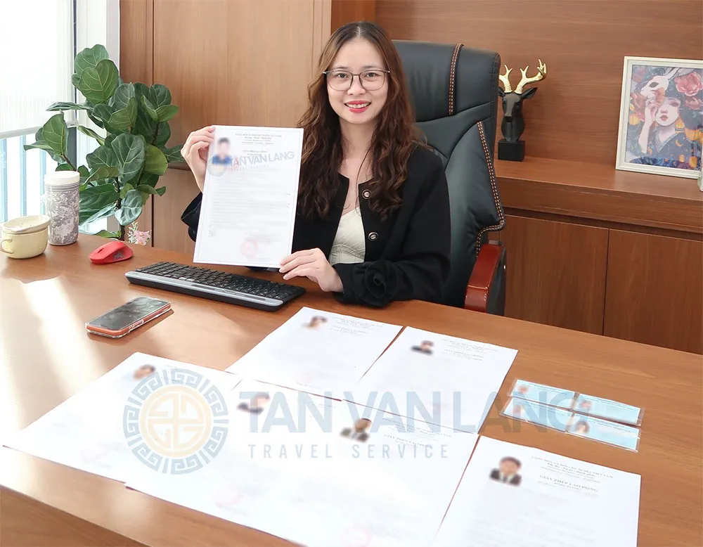 Vietnam Work permit for foreign experts: Guide, Fees & Requirements ...